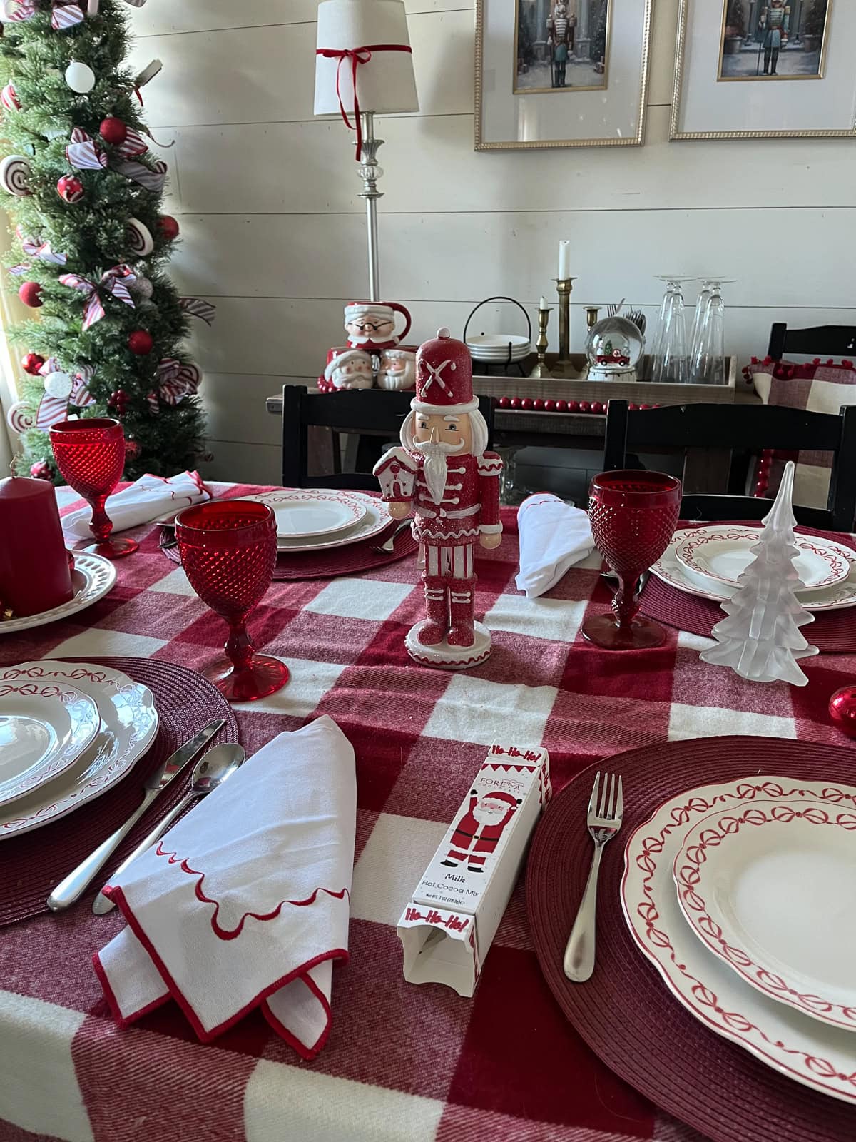 A Red and White Christmas Table Setting - Red Cottage Chronicles